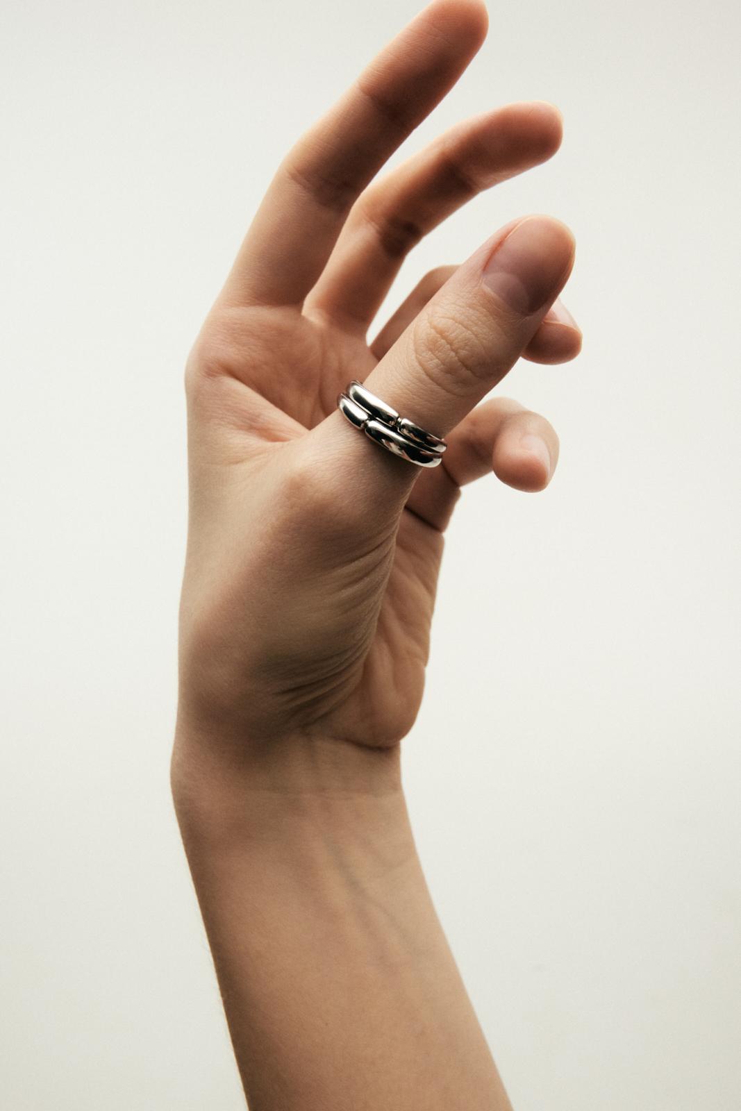 Avgvst Jewelry | Browse Silver and Gold Rings | Shop Online